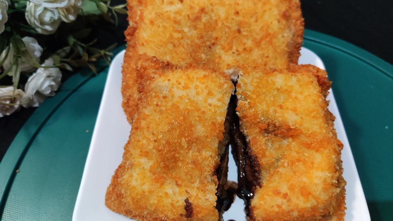 Roti tawar isi pisang coklat - YouTube