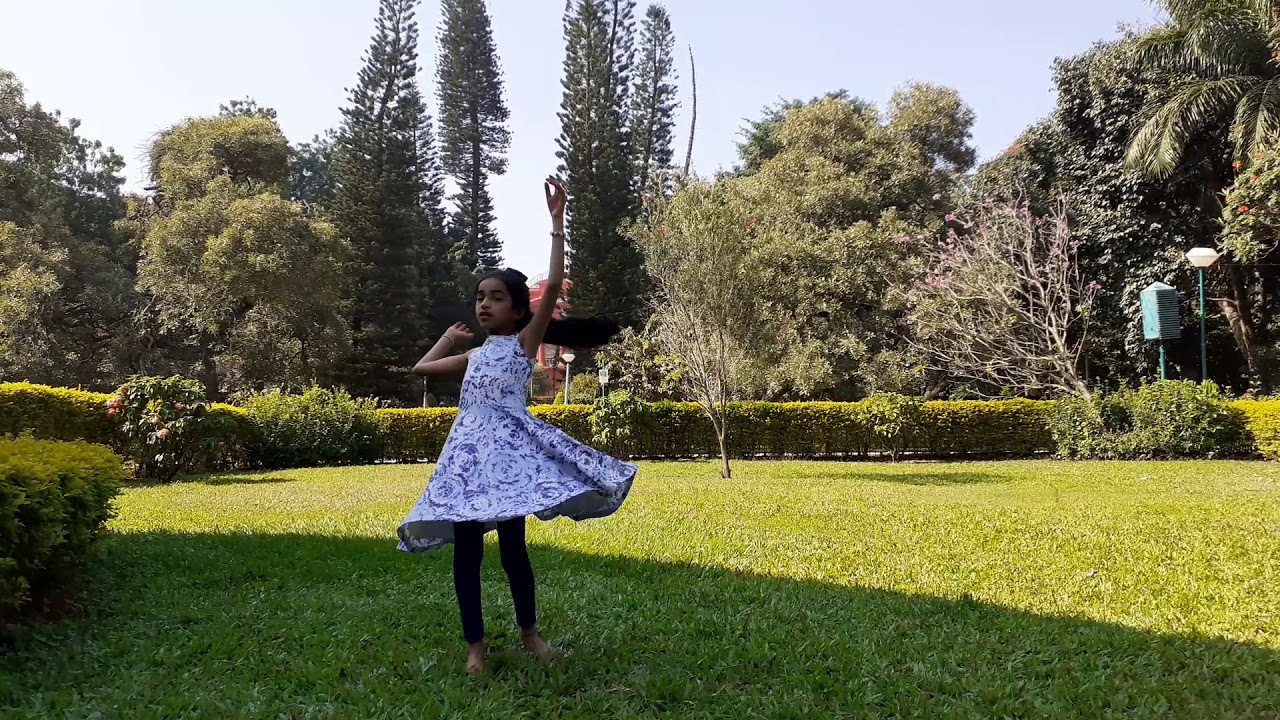 Senorita Dance by Manogna Reddy - YouTube