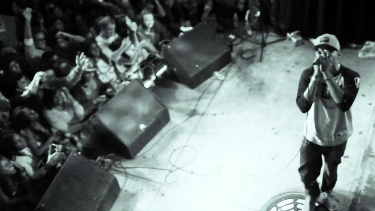 Chance The Rapper's Secret Show Chicago - YouTube