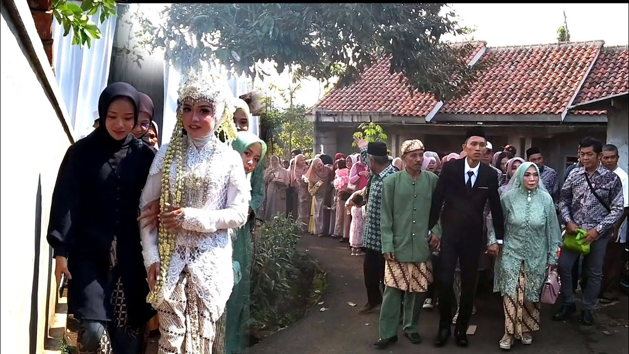 Mojang Geulis Pengantin Sunda melepas masa lajang di kampung Cibiru ...