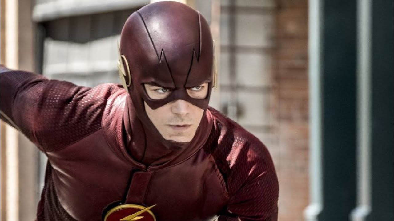 The flash first run vs the last run - YouTube