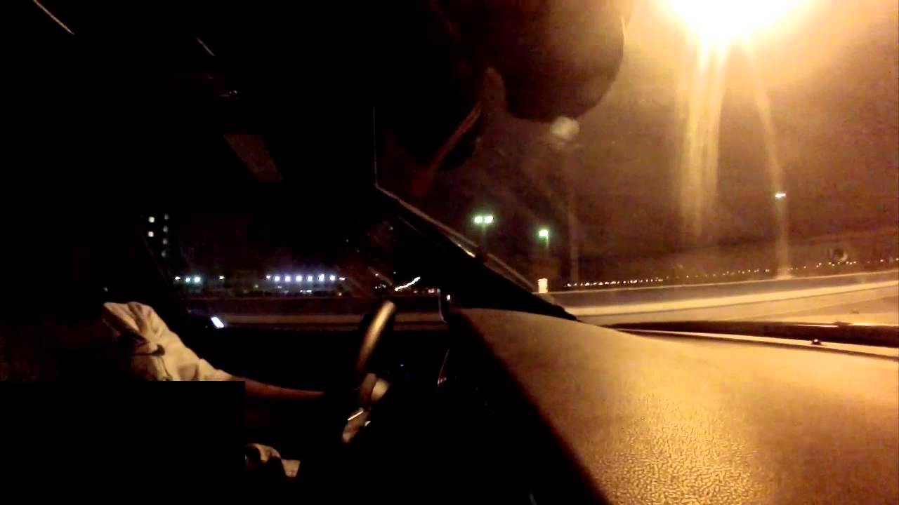 Charger Srt8 2012 Vs Caprice SS - YouTube