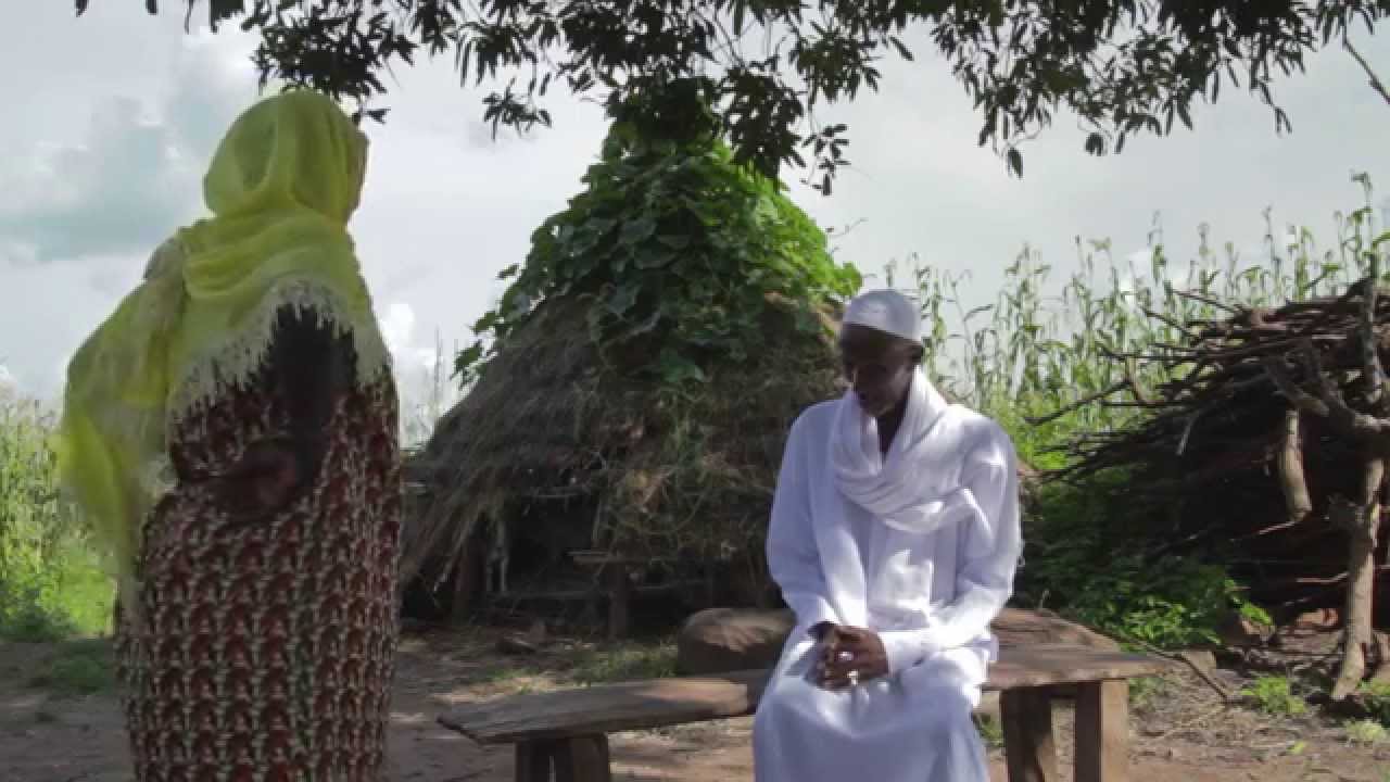 Traditional greeting of Fula ethnicity (Guiné - Bissau) + KEBUR Trailer ...