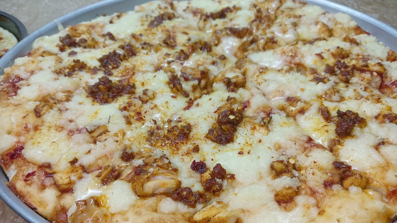 chicken cheese pizza | homemade pizza | no veggies - YouTube