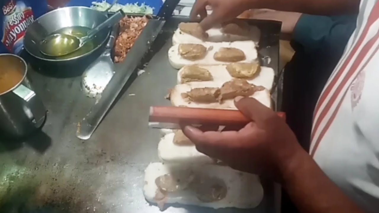 super fast food !"egg burger ! Shami burger street food in Pakistan ...