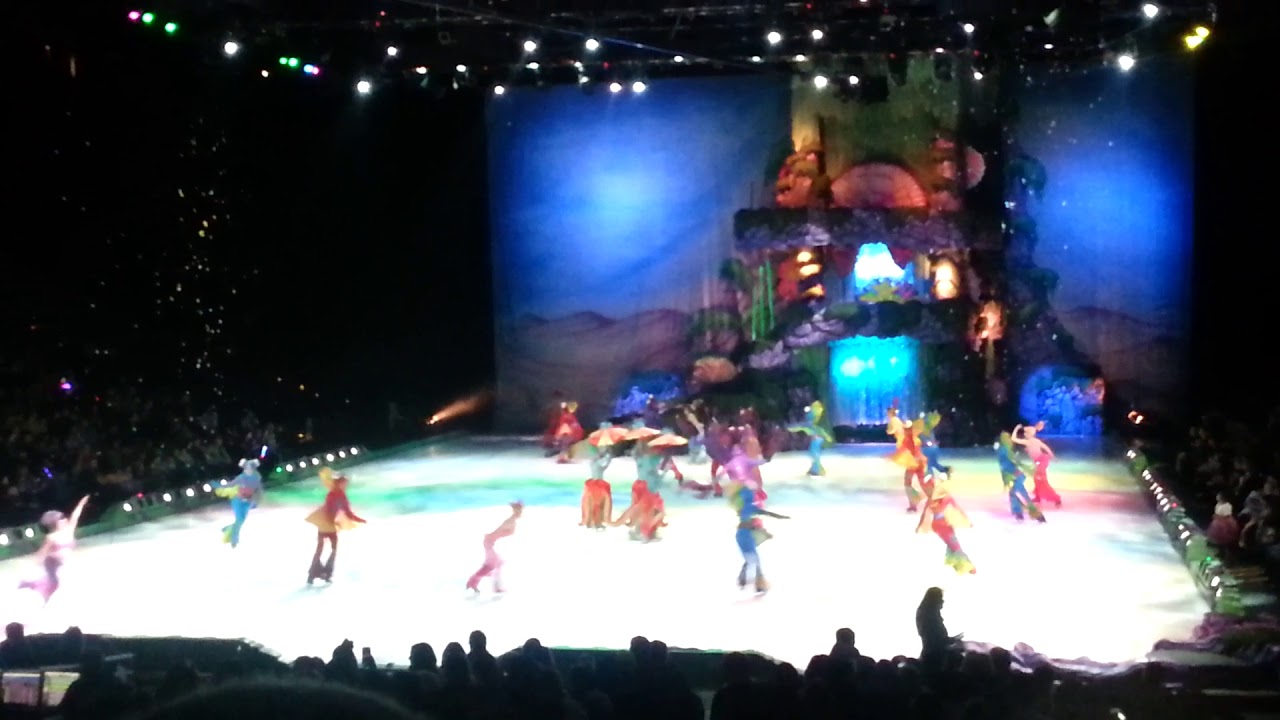 Under the sea Milwaukee Disney on ice - YouTube
