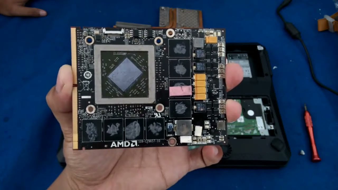 Memperbaiki vga card AMD Radeon HD 6900M Series - YouTube