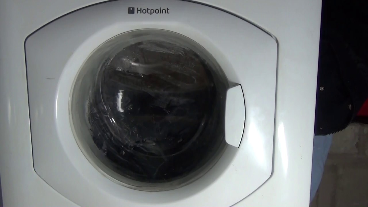 Hotpoint First Edition HVL211 : Program E : Colourds 30'c - YouTube