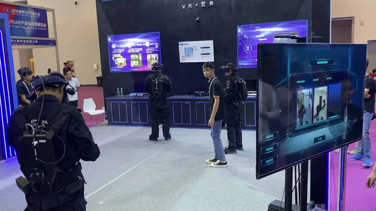 Police Training VR with Forced feedback VR Gun| BeswinVR - YouTube