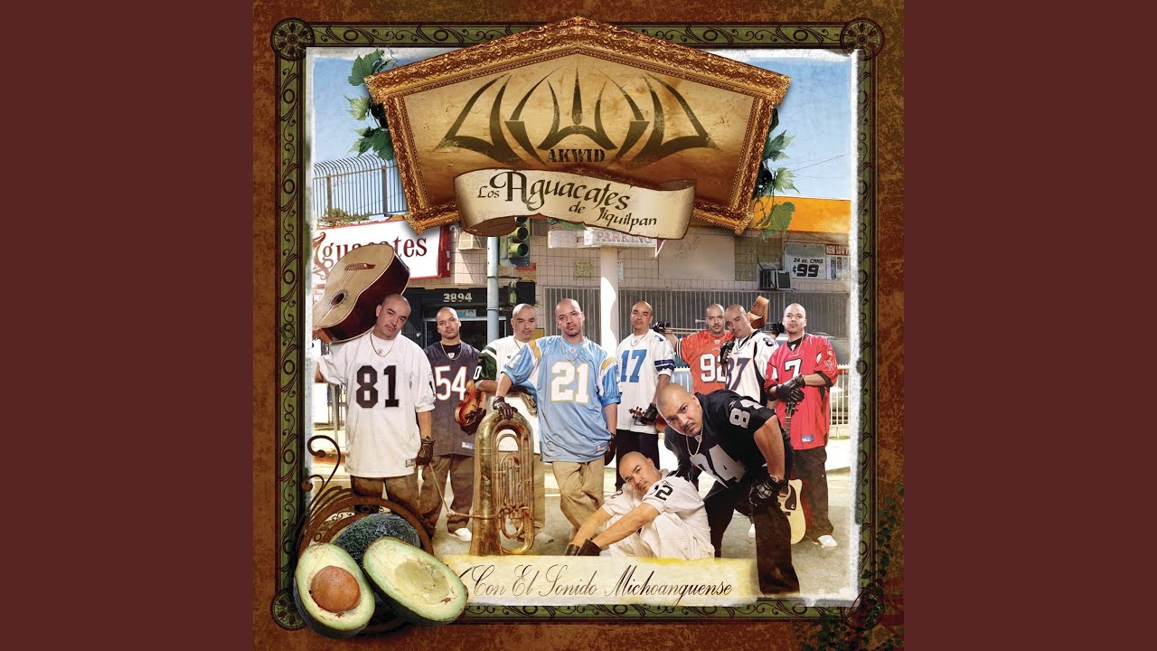 Rodeado de Mujeres - YouTube