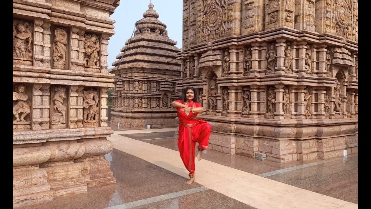 KANTARA, Varaaha roopam dance - YouTube