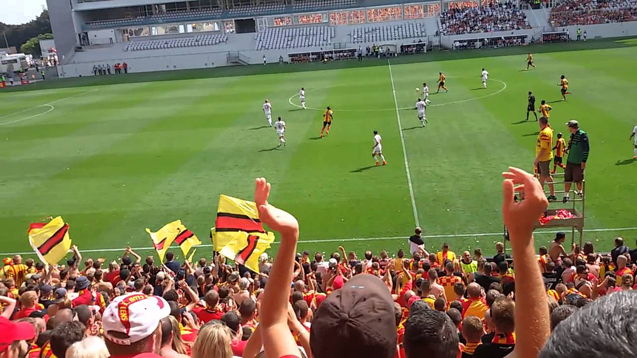 Lens Red Star - Ambiance - La la la sang et or - YouTube