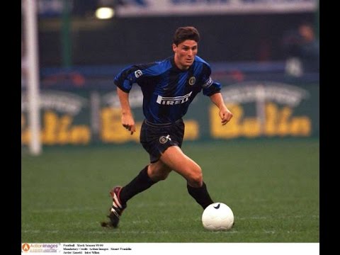 00/01 Copa Italia Away Javier Zanetti vs Lazio