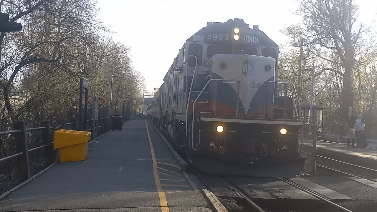 A Fun Evening Rush Hour on NJT's Main Line at Hawthorne station with ...