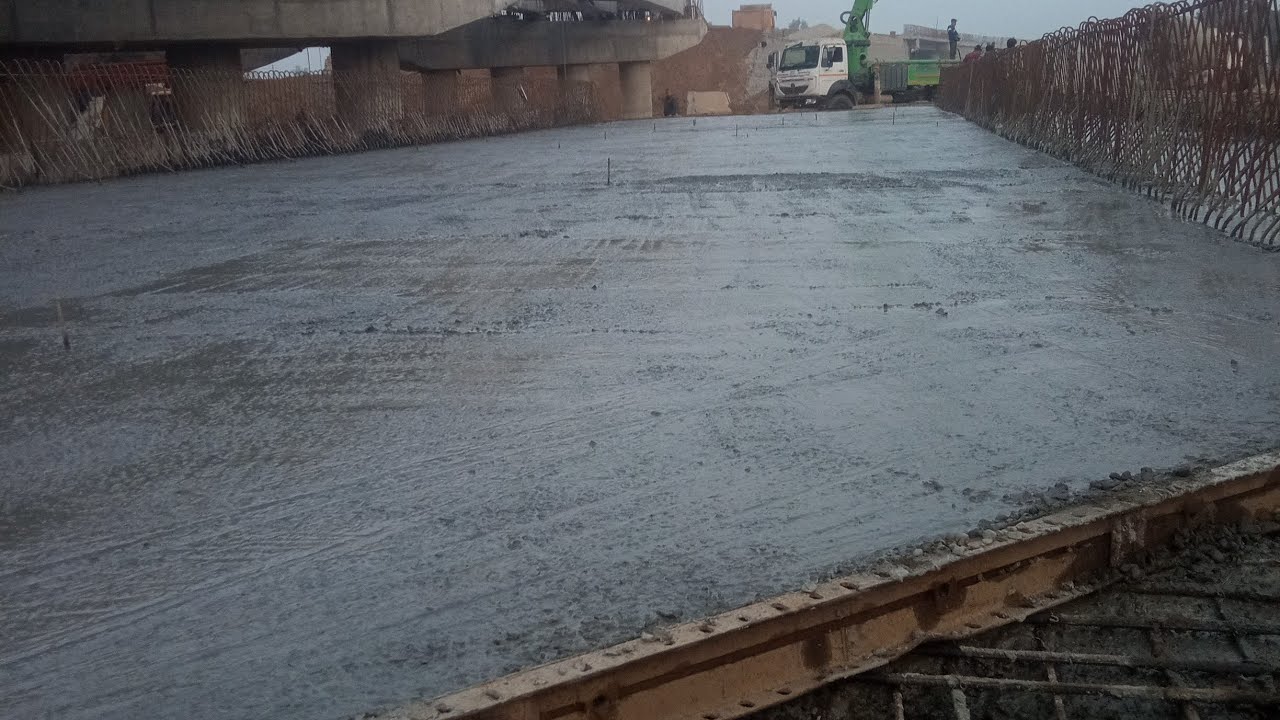 Deck slab concrete work in progress major bridge construction site ...