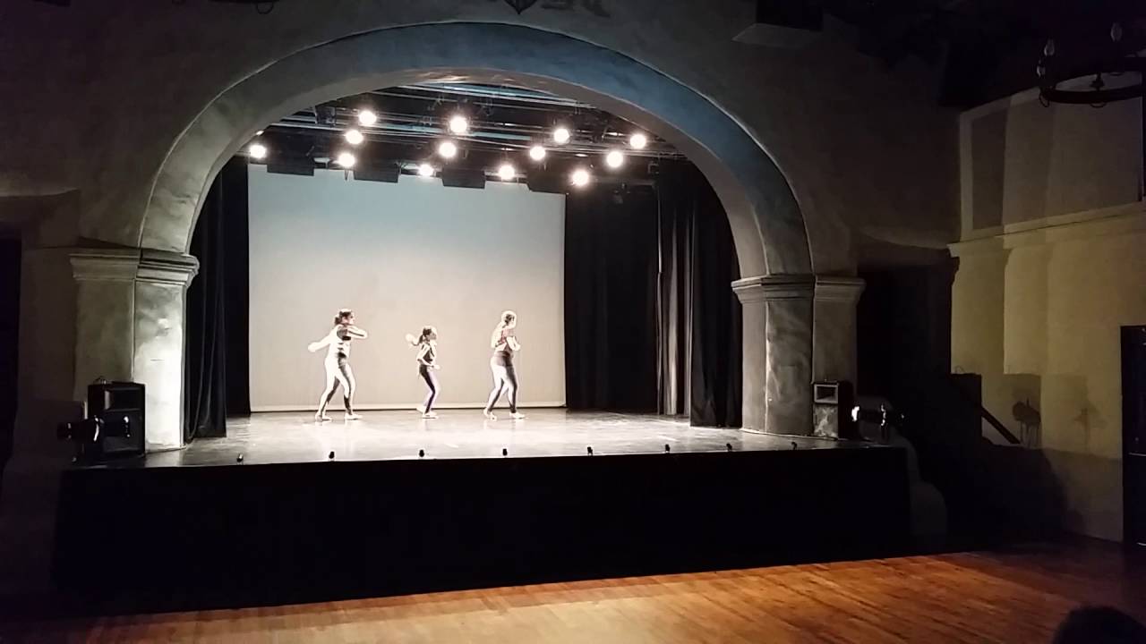 Performing at Miles Playhouse in Santa Monica, CA - YouTube