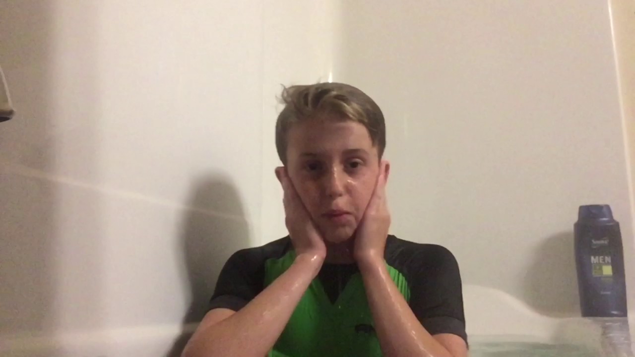 Scorching hot bath challenge - YouTube