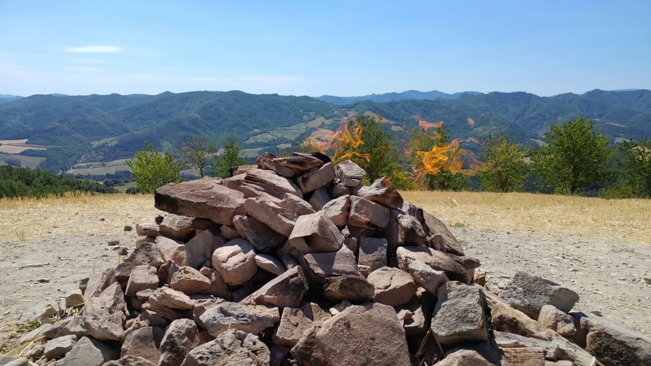 Vulcano del Monte Busca - Tredozio 2017 - YouTube