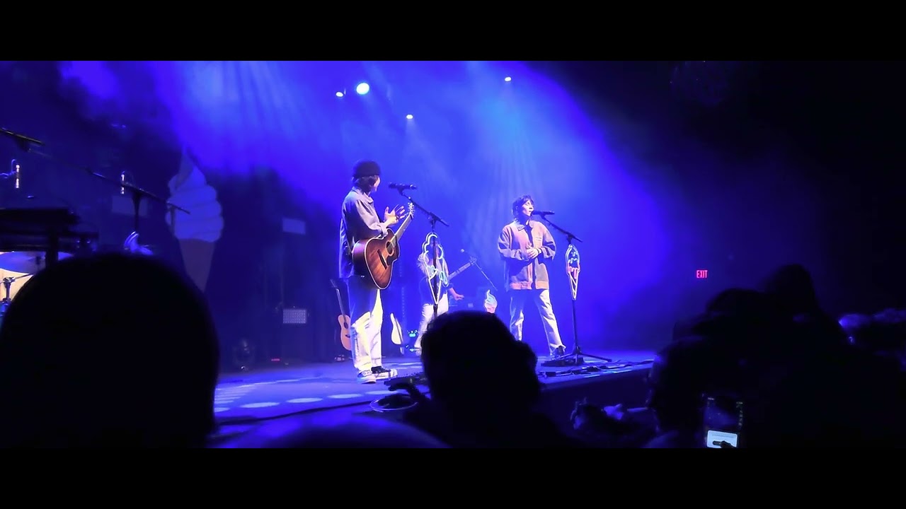 Tegan and Sara - Tegan talks about flubbing the lyrics, - YouTube