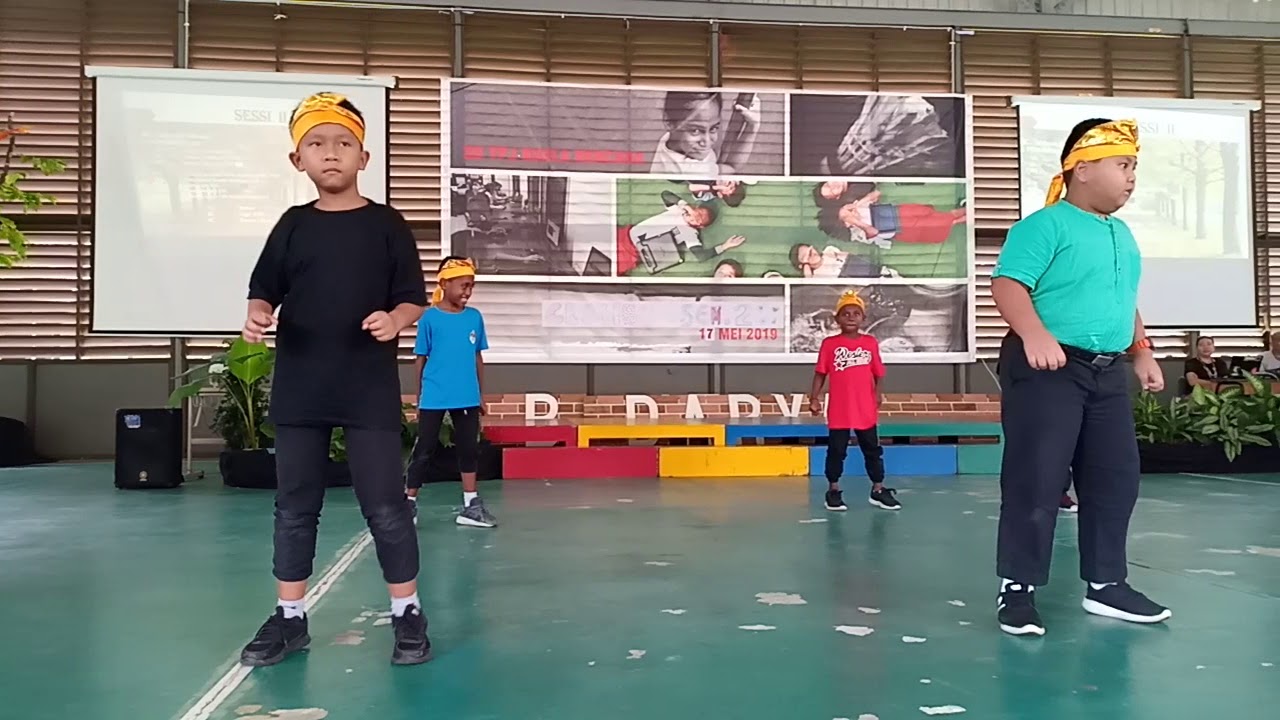 Blekdikdot Dance Kael & Friend's @ Closing Semester Assembly SD YPJ KK ...