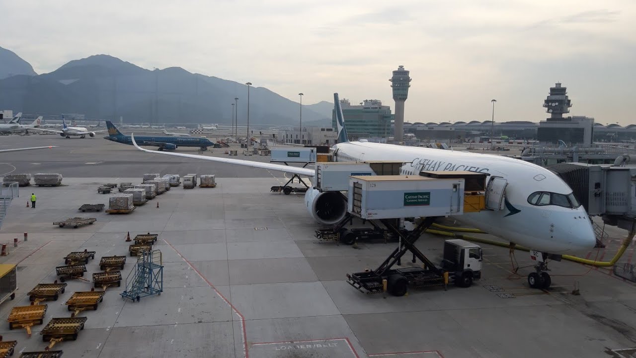 Cathay Pacific CX718 Flight Review Jakarta to Hong Kong - YouTube