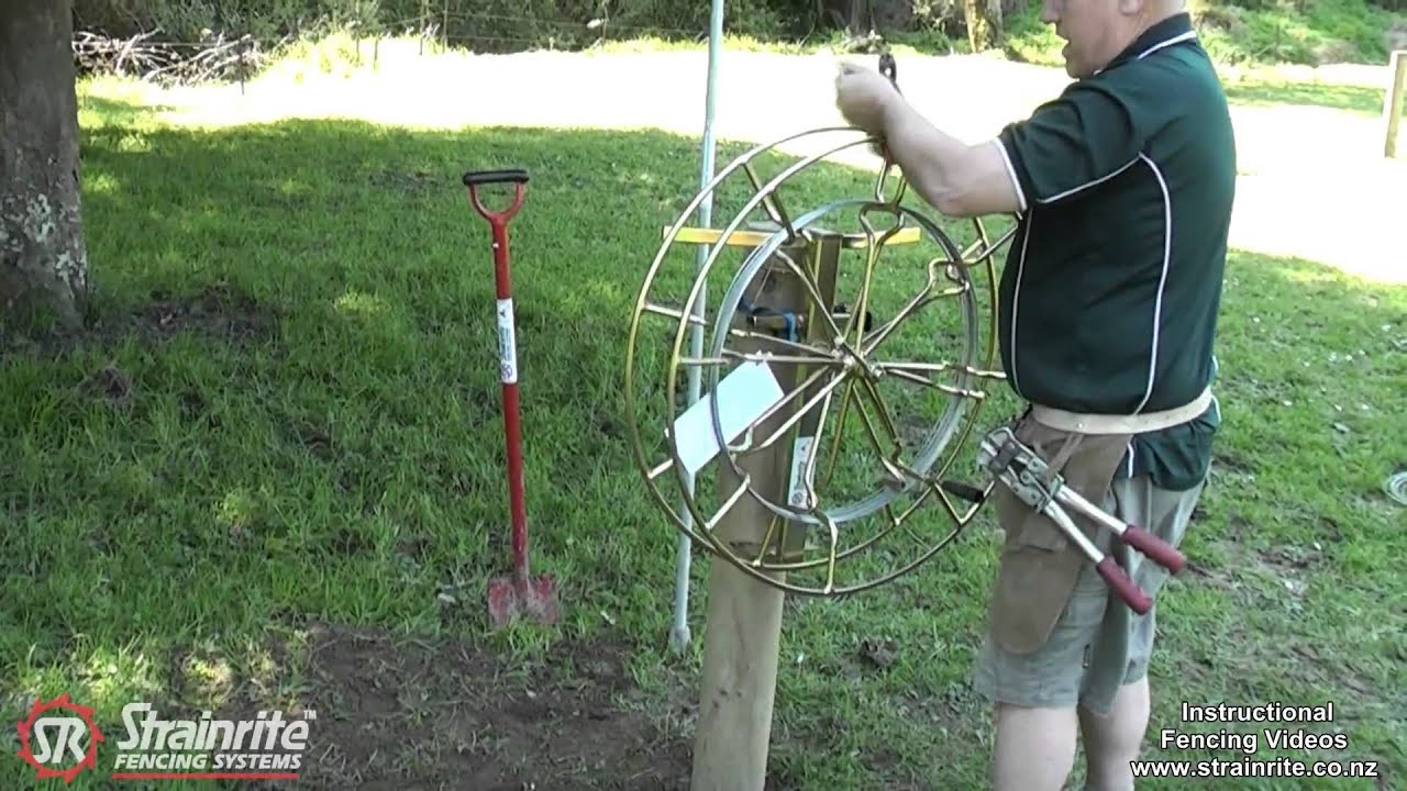 Kiwikit Strainrite Helix Wire Winding Jenny (FWJ00500) - YouTube