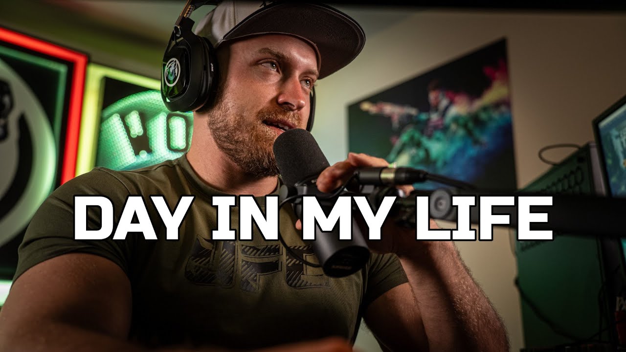 A Day in My Life as a Live Streamer - YouTube