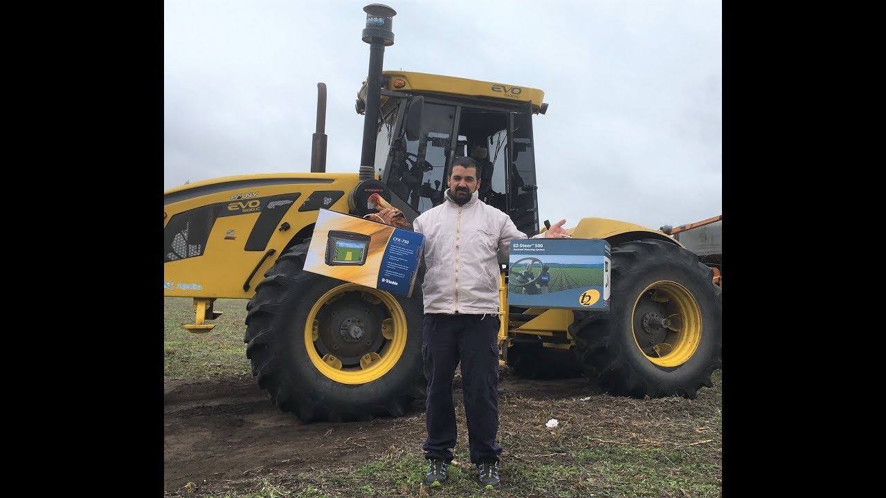 Trimble EZ-Steer / CFX-750 en tractor Pauny 500 - YouTube