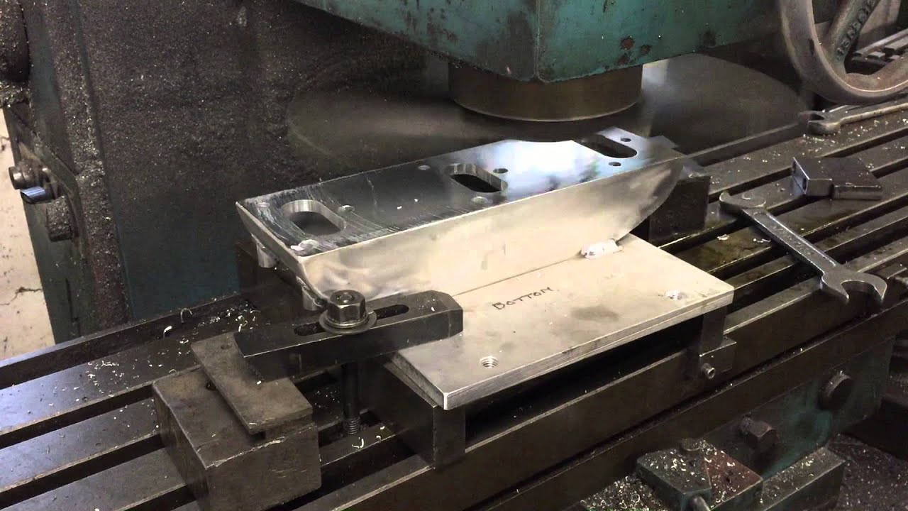 Fly cutting - YouTube