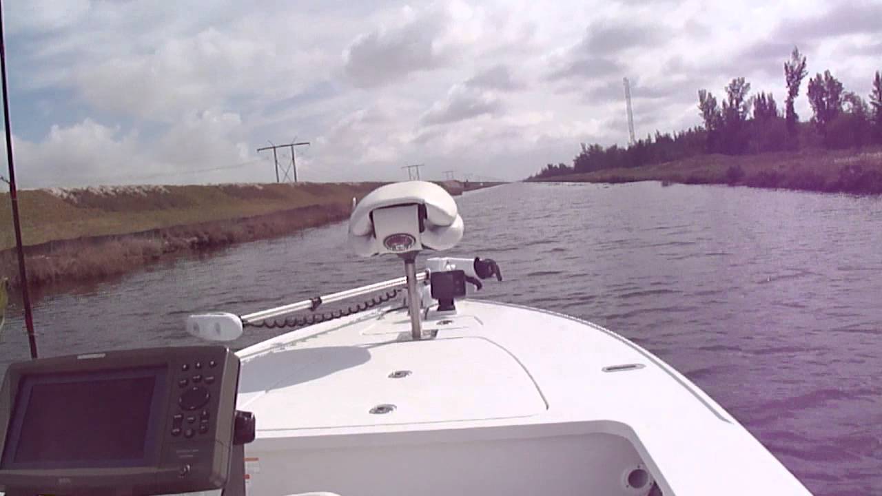 Billy's Ranger Ghost Flats Boat - YouTube