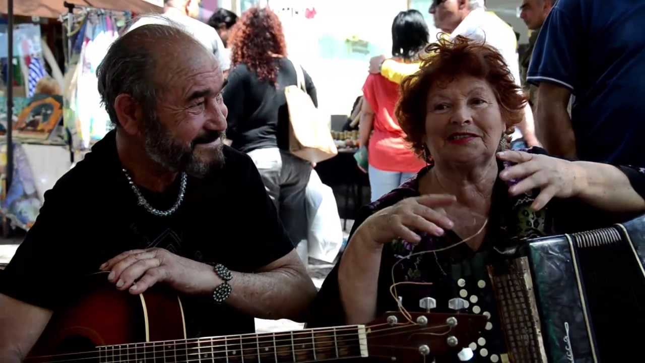 Alex & Maya- DoReMi City - YouTube