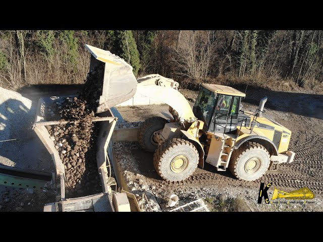 Cat 980h Loader Loading Coal Truck
