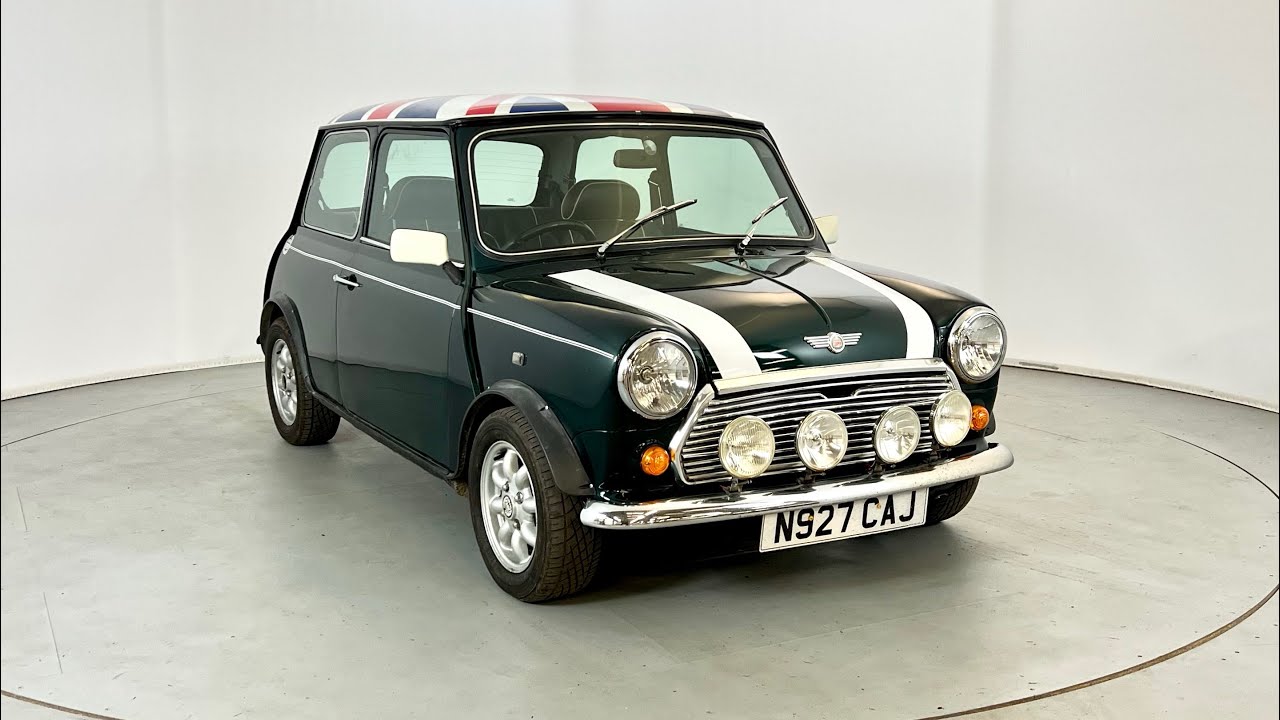Rover Mini Cooper - YouTube