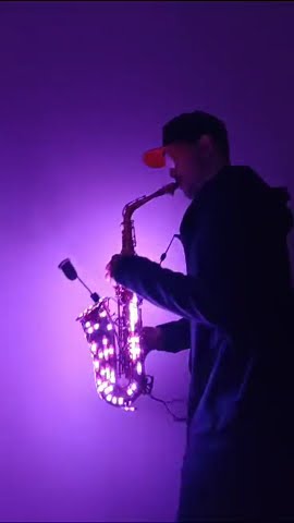 UNIQUE HAND MADED LED SAX like Rihanna, Muse and U2 led costumes - YouTube