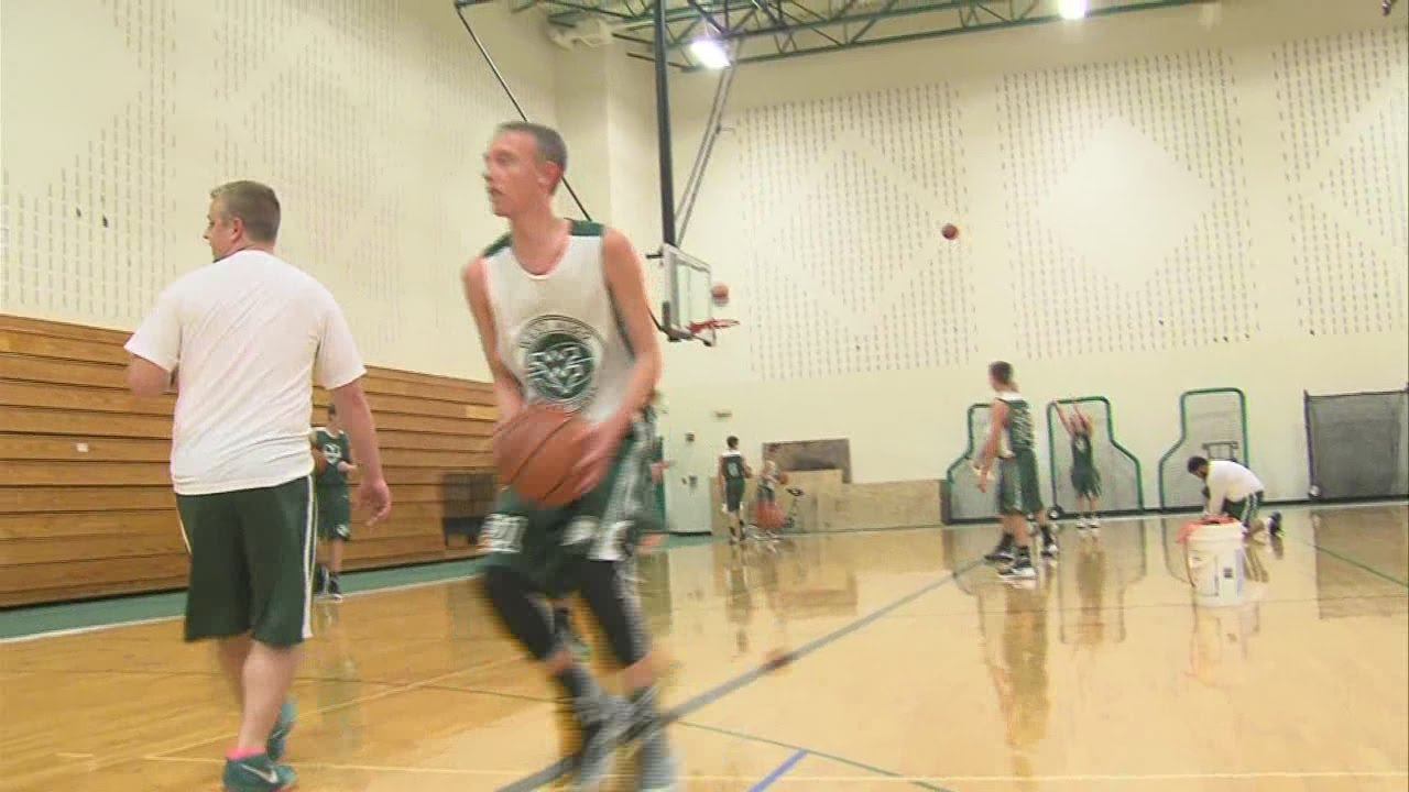 First Day of High School Boys Basketball Practice - YouTube
