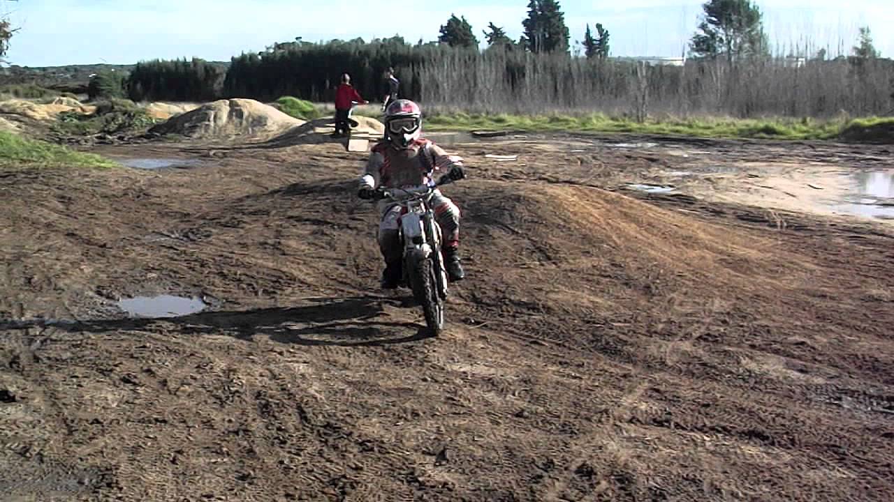 atomik nitrous 150 riding - YouTube