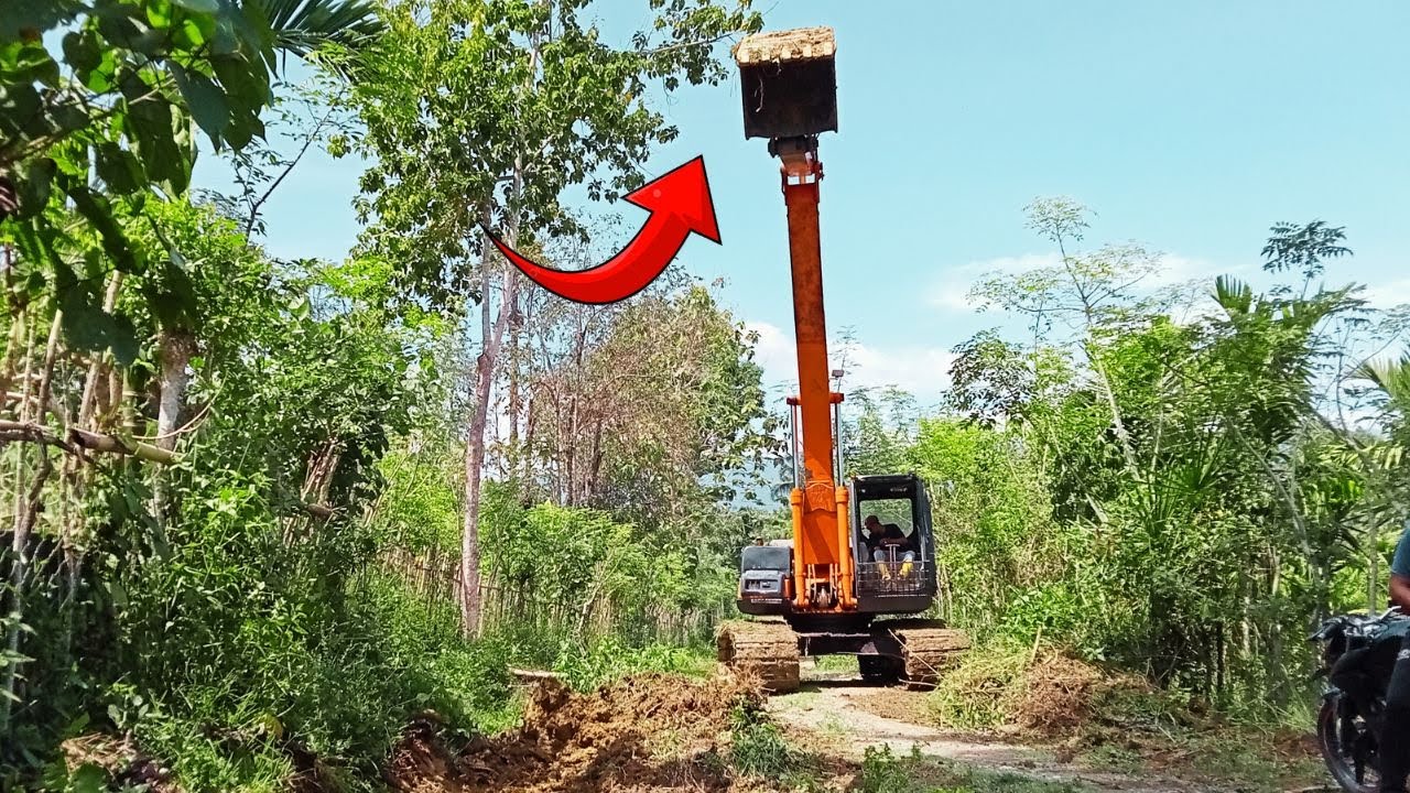 Part 2 Amazing This Is What Happens When an Excavator 'Fights' with a ...