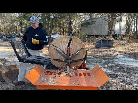 Beautiful Red Oak Spitting #firewood #splitting - YouTube