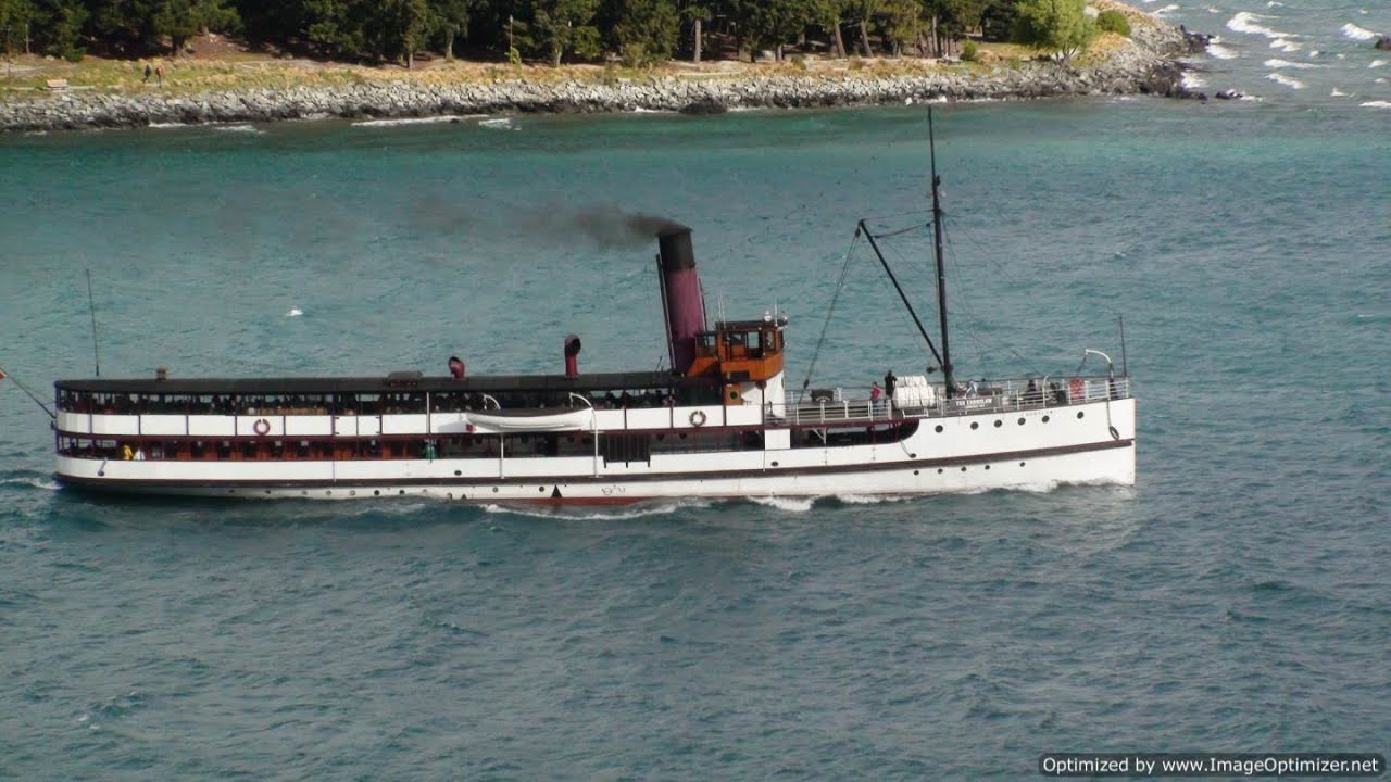 Twin Screw Steamship Earnslaw in Queenstown - YouTube