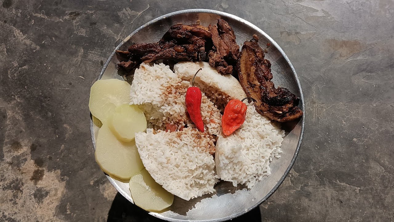 Smoked pork 🐖 with Axone. Sumi Style... husband and wife mukbang ...