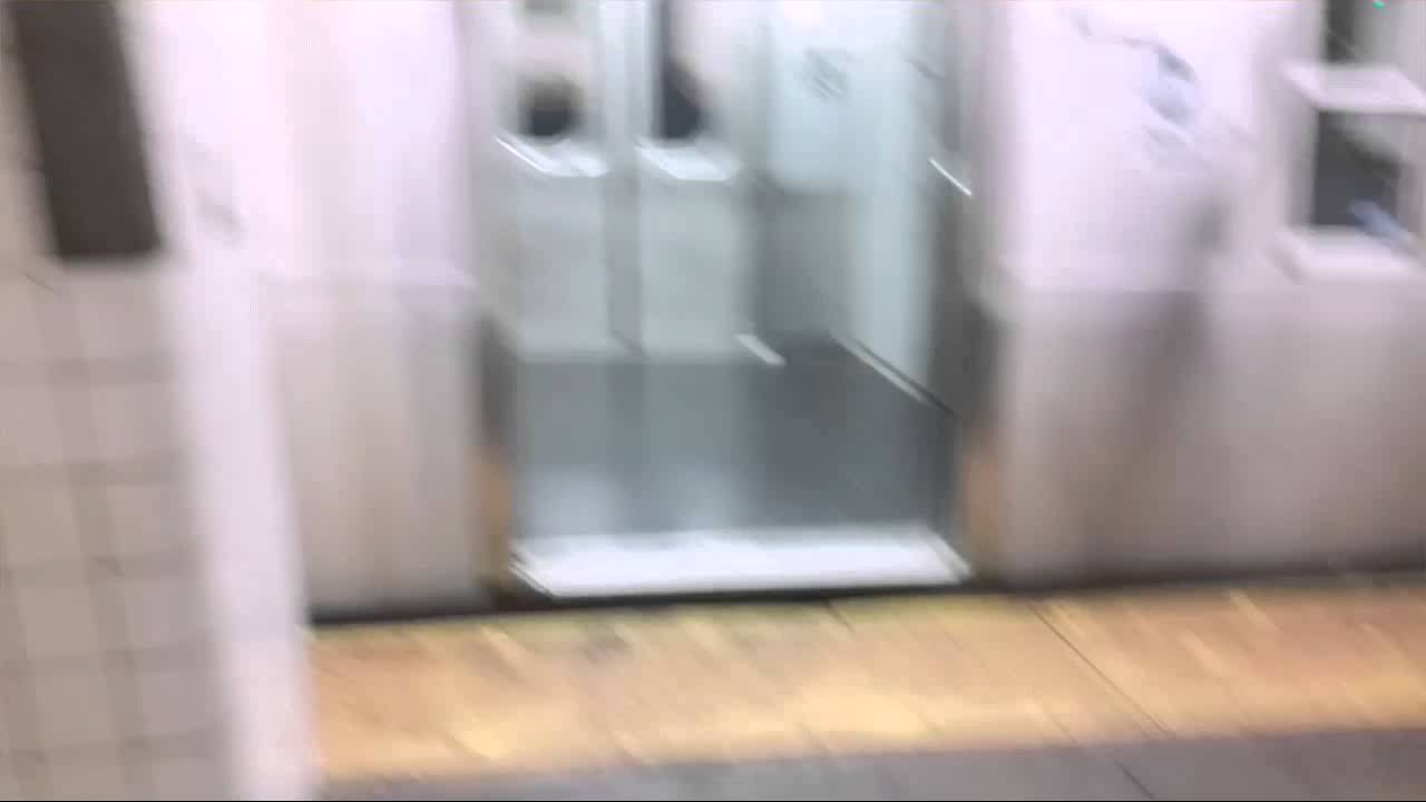 R143 (L) trains at Bushwick Aberdeen - YouTube