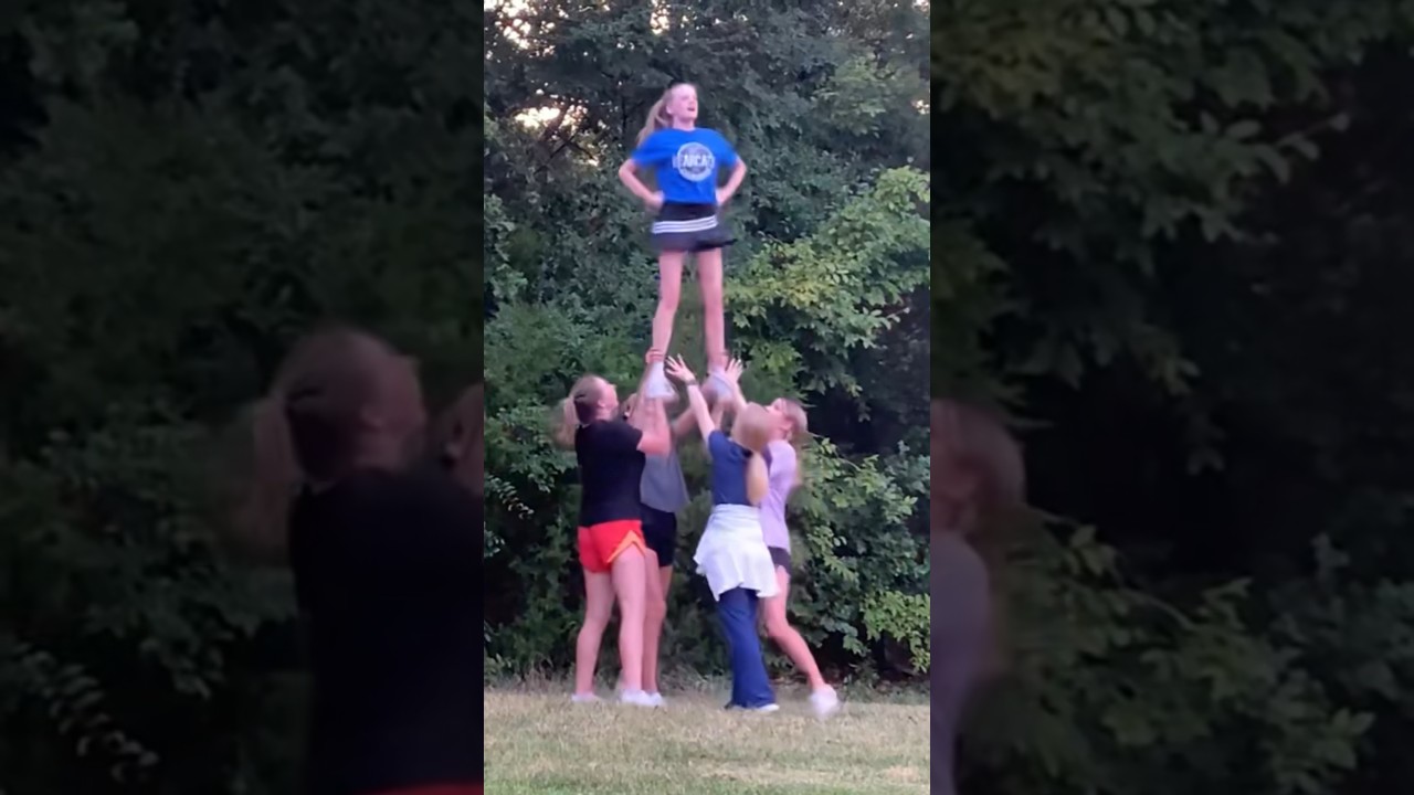 My favorite cheer moments #stunting #cheerleading - YouTube