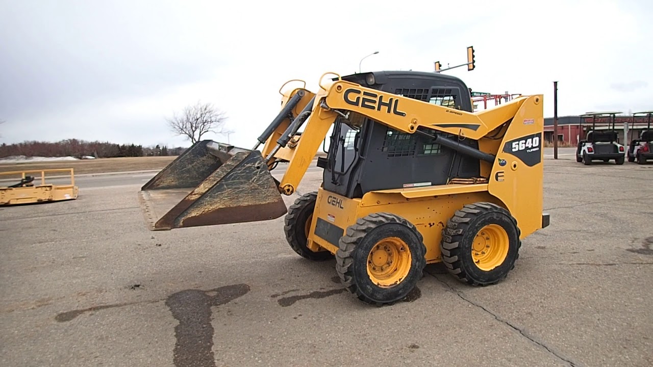 BigIron Auctions 2012 Gehl 5640 - YouTube