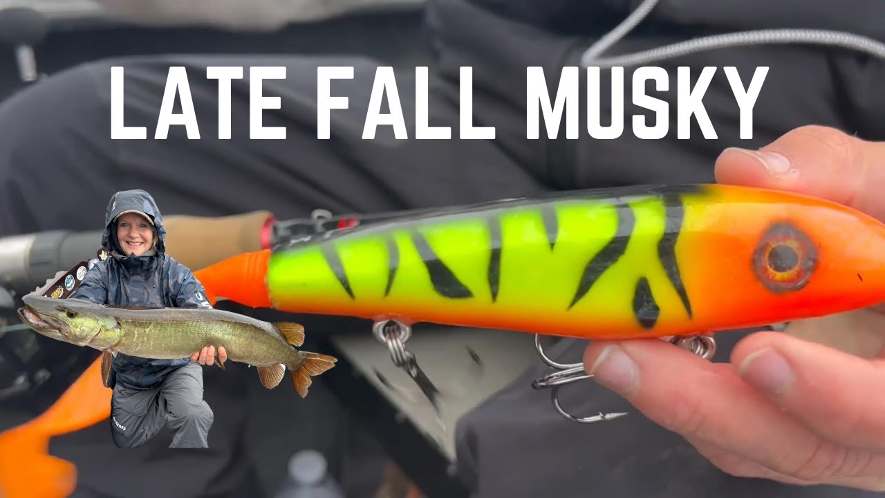 LATE FALL MUSKY FISHING - LIVE BAIT - YouTube