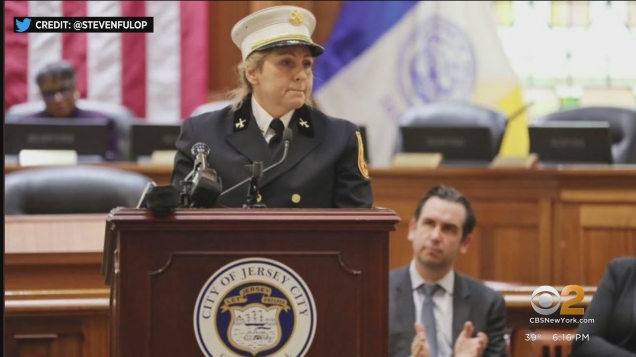 Jersey City's new fire department deputy chief makes history - YouTube