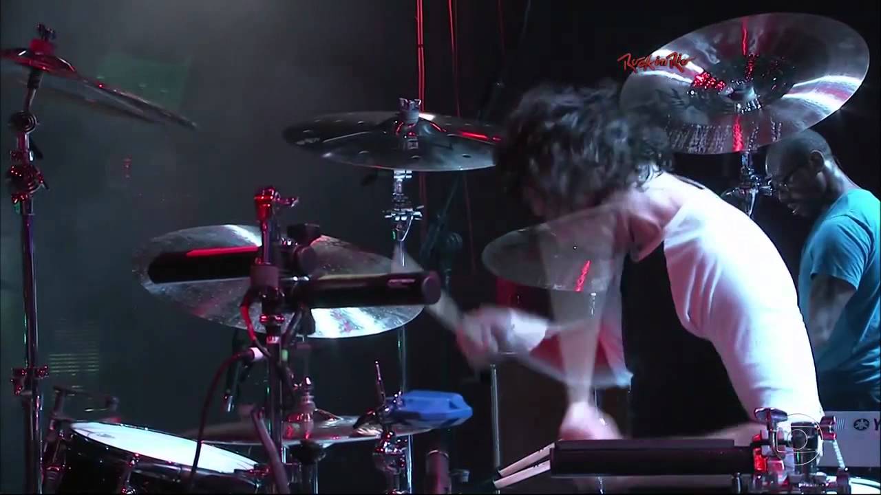 Maroon 5 - Misery Live at Rock in Rio (HD) - YouTube