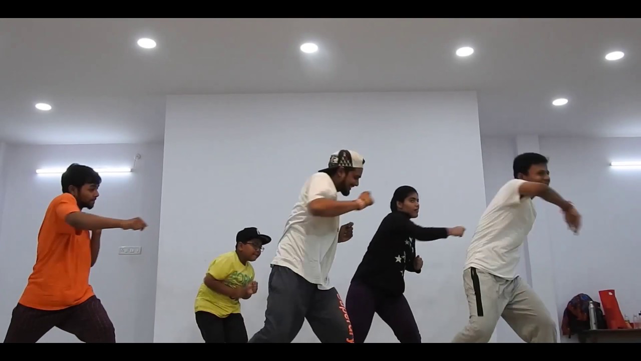 WIGGLE WIGGLE x RACK CITY || LUCKNOW DANCE HUB || SENIOR BATCH - YouTube