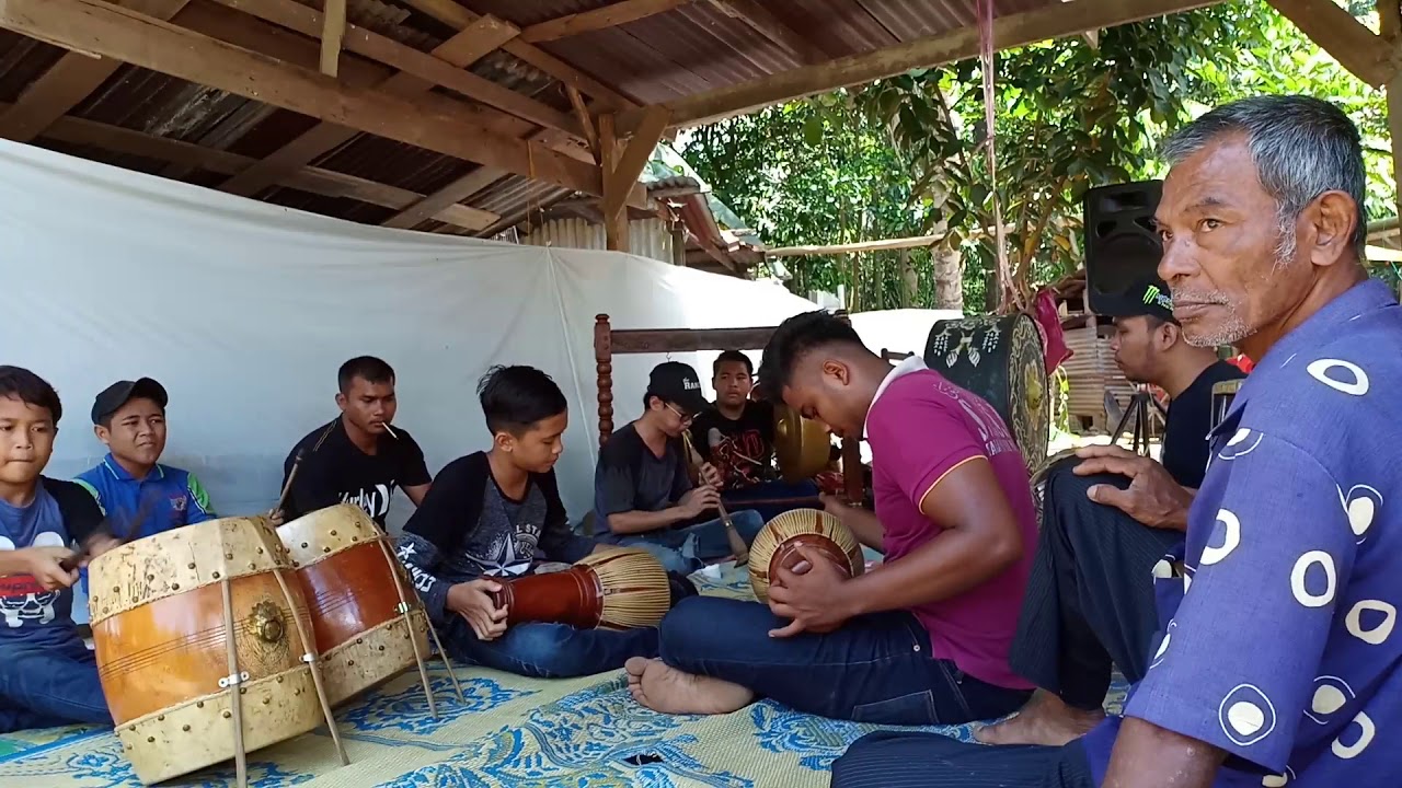 Tabuh hulubalang by suara muda sri mattaq - YouTube