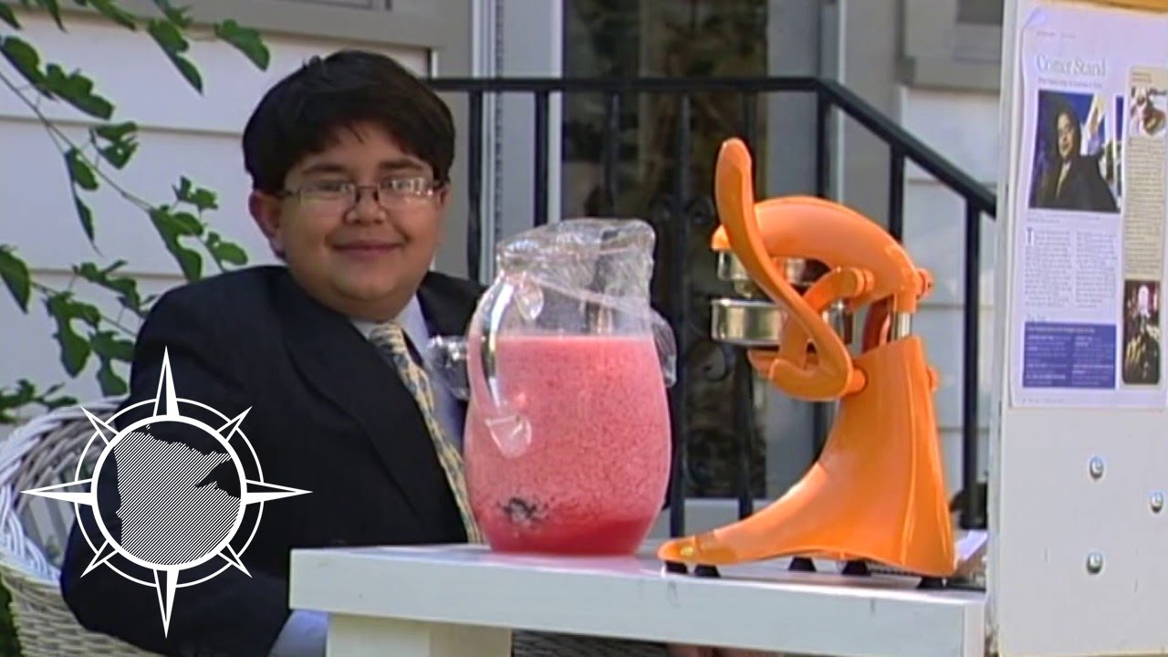 Young Entrepreneur Runs Lemonade Stand for 5 Years to Save for College ...