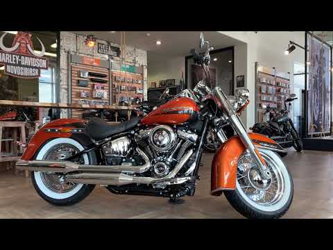 Deluxe Softail 107 Harley-Davidson 2020 orange - YouTube